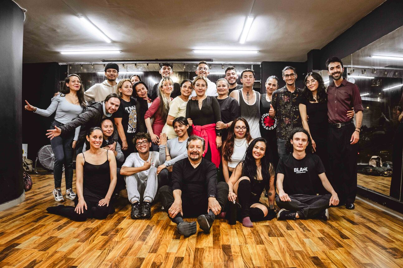 Nosotros - Reverie Tango Club